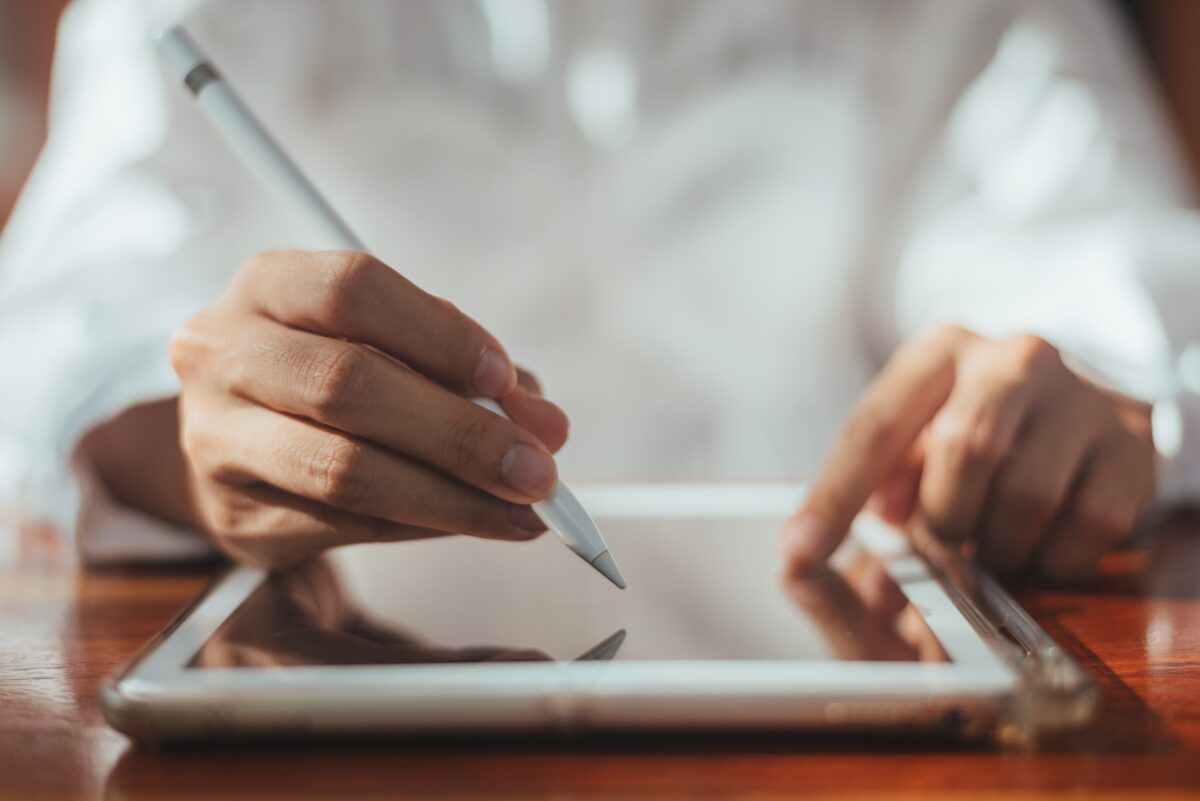 ReMarkable 2 vs. Supernote X: Qual é o melhor dispositivo e-Ink? - TNGD